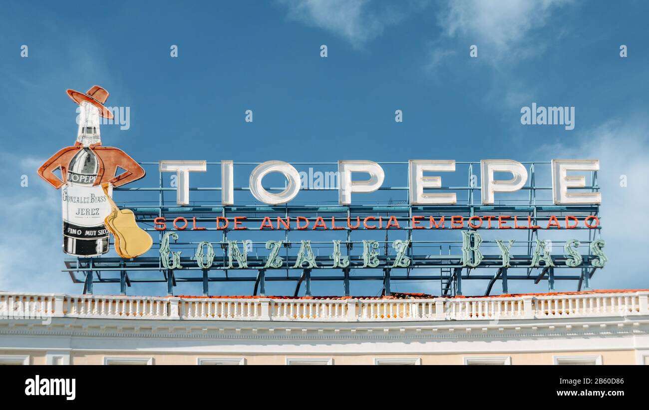 Tio pepe sign hi-res stock photography and images - Alamy