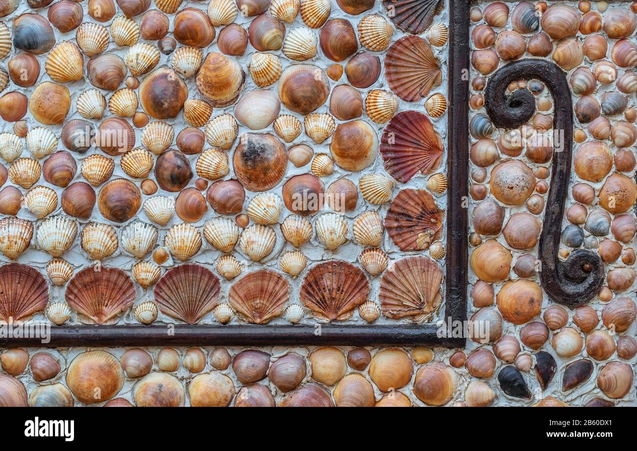 Pebble mosaics hi-res stock photography and images - Alamy