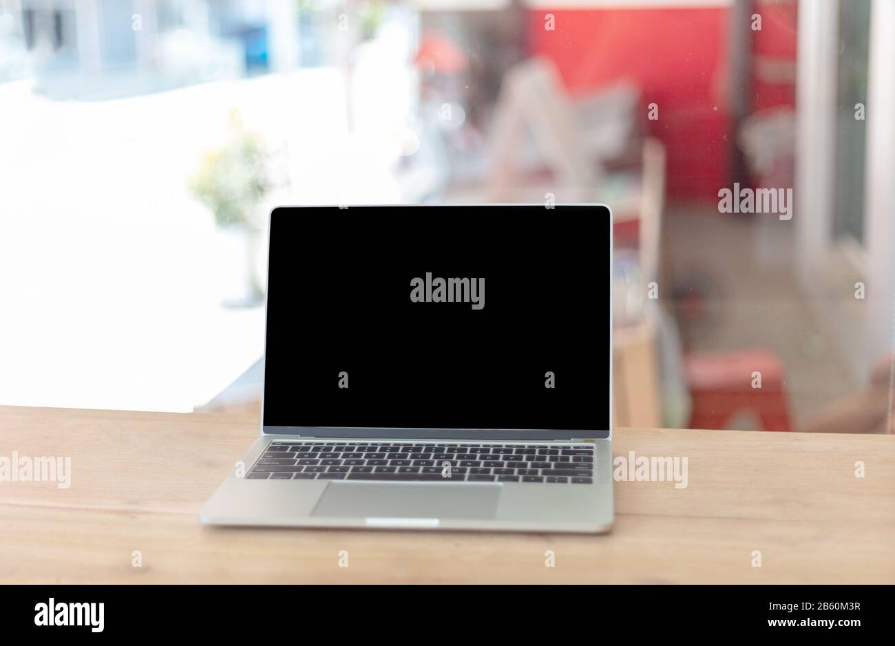 Person computer surfing internet screen hi-res stock photography and images - Alamy