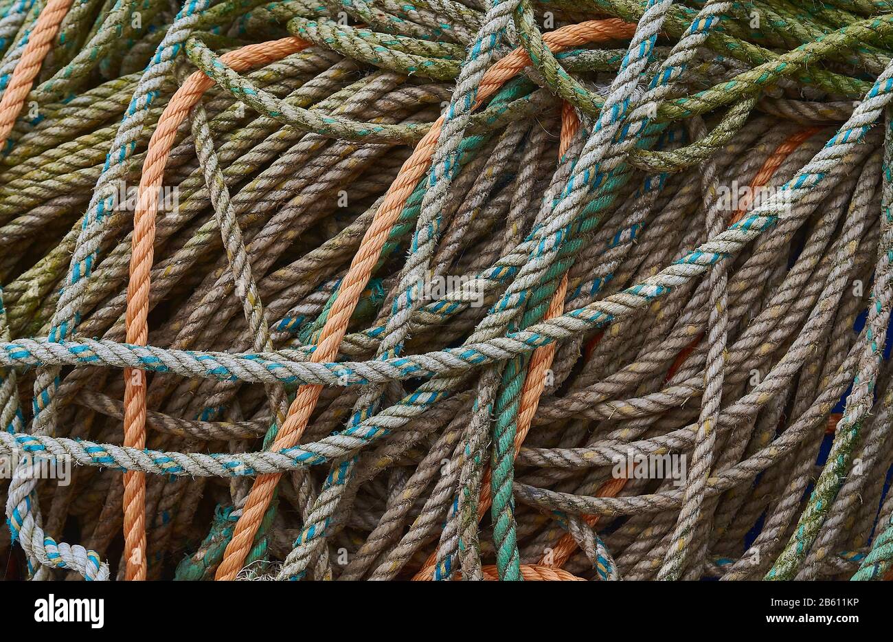 A pattern of nautical sea ropes Stock Photo - Alamy