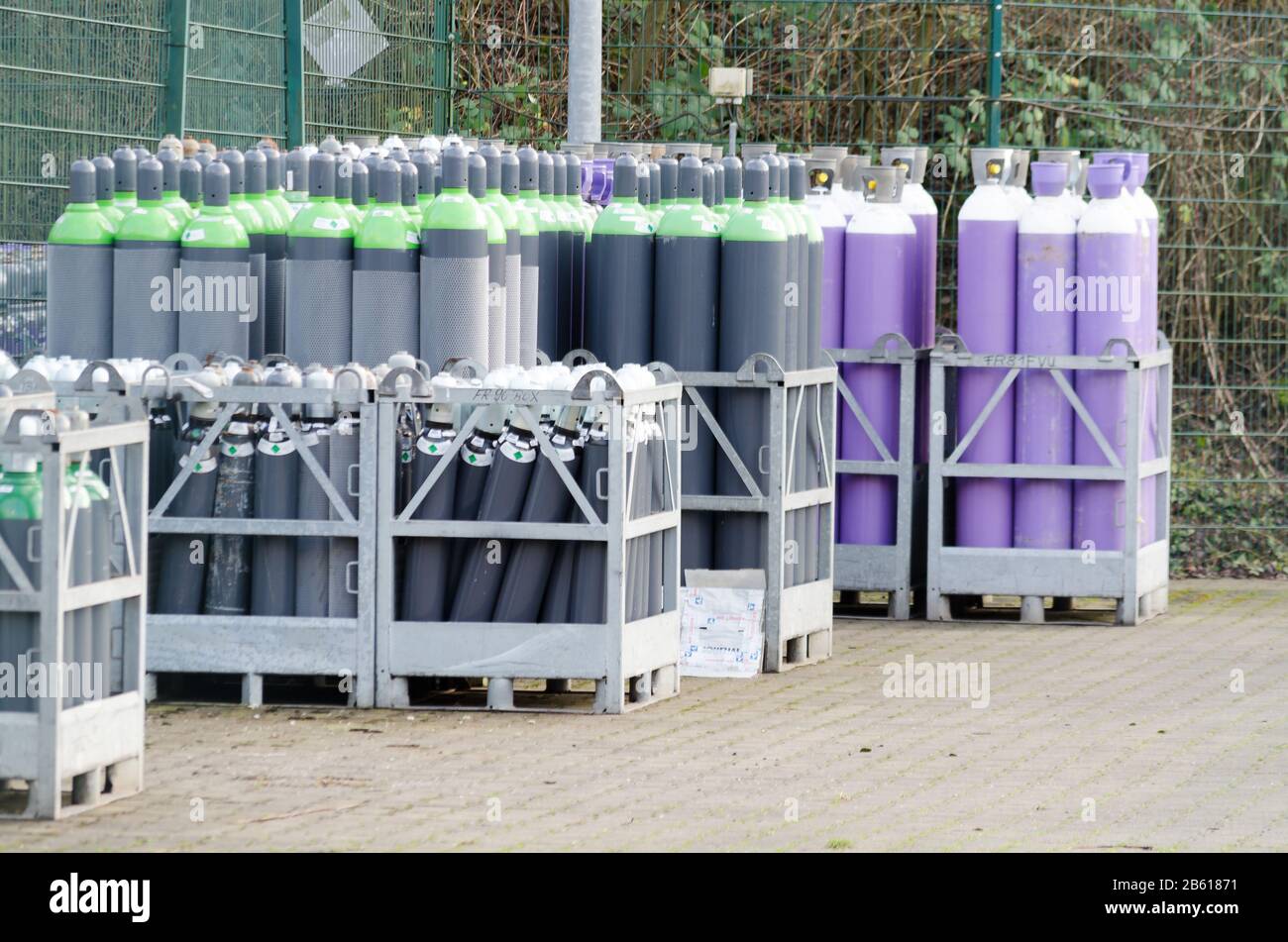 Compressed air energy storage hi-res stock photography and images - Alamy