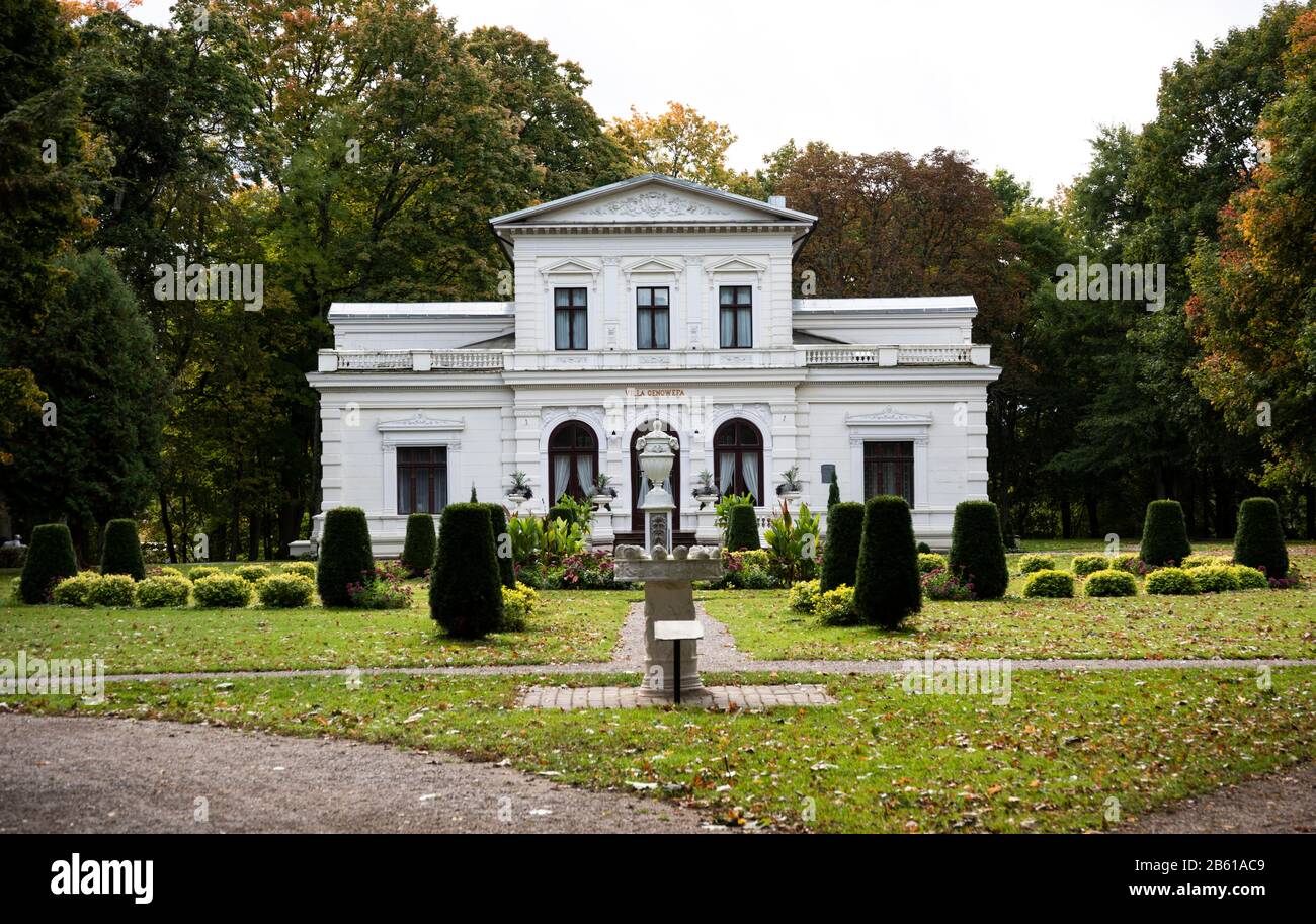 Villa 'Genowefa', Central Park, Sveksna, Lithuania Stock Photo - Alamy