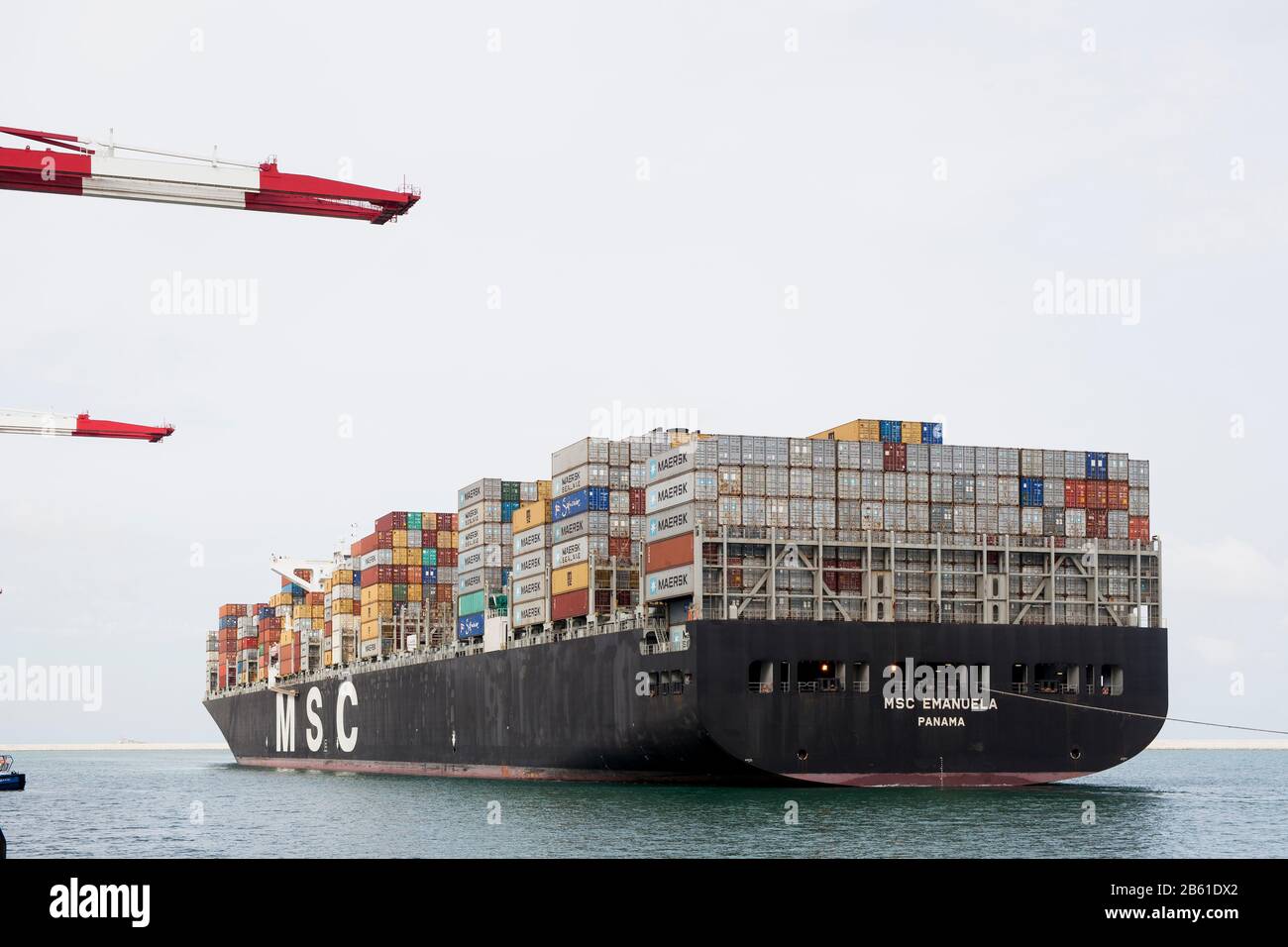 Container ship arriving at Container Terminal, Barcelona harbour ...