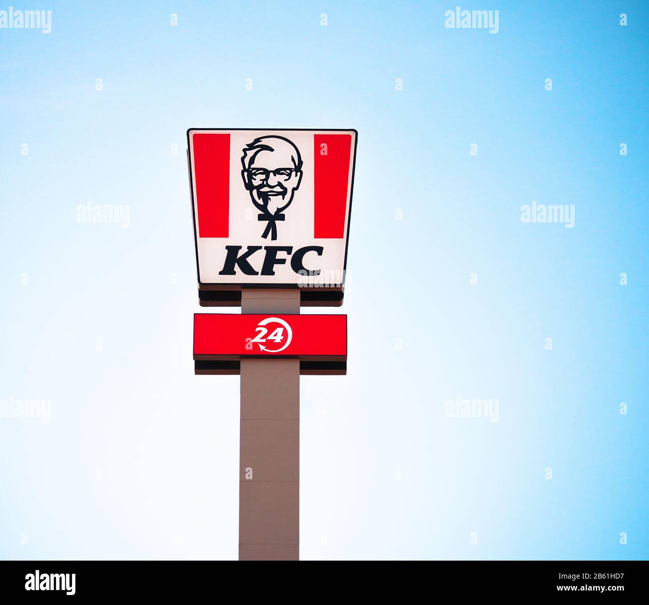 KFC fast food restaurant 24h street stelae Stock Photo - Alamy