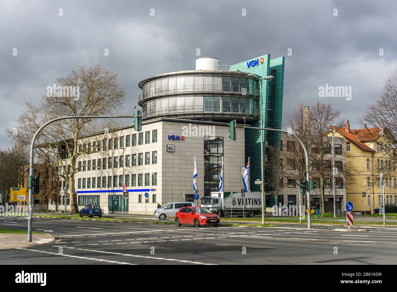 das moderne Gebäude der VGH Versicherung in Göttingen, Niedersachsen ...