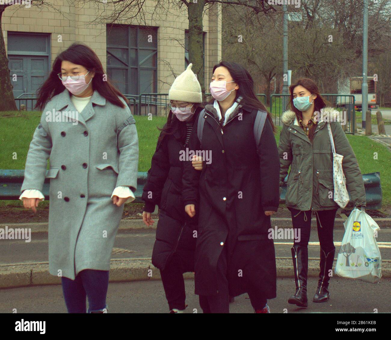 Chinese students uk 2020 hi-res stock photography and images - Alamy