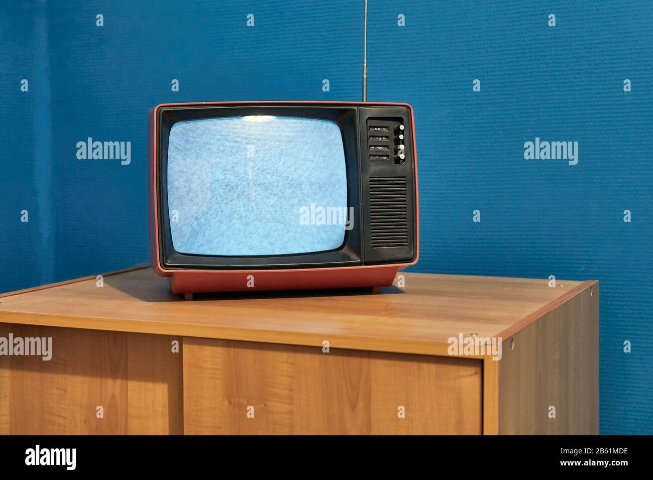 TV no signal Stock Photo - Alamy