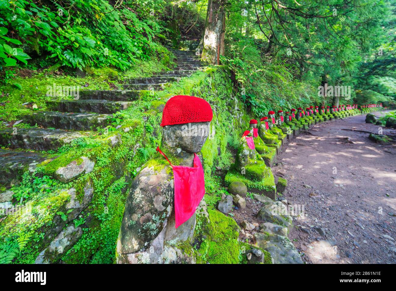 Guardian statues hi-res stock photography and images - Alamy