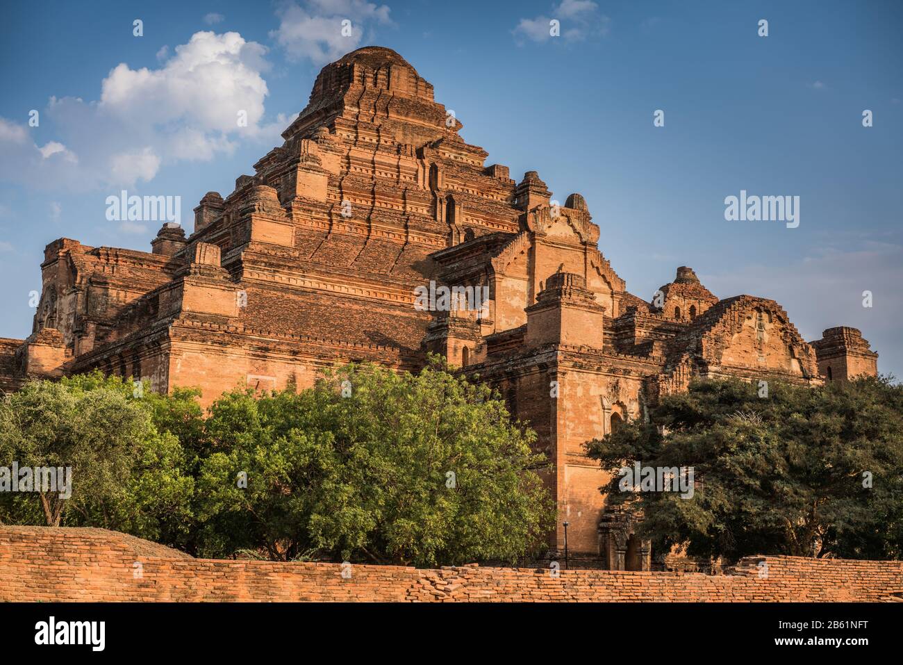 Dhammayan Gyi Temple, Bagan, Myanmar, Asia Stock Photo - Alamy