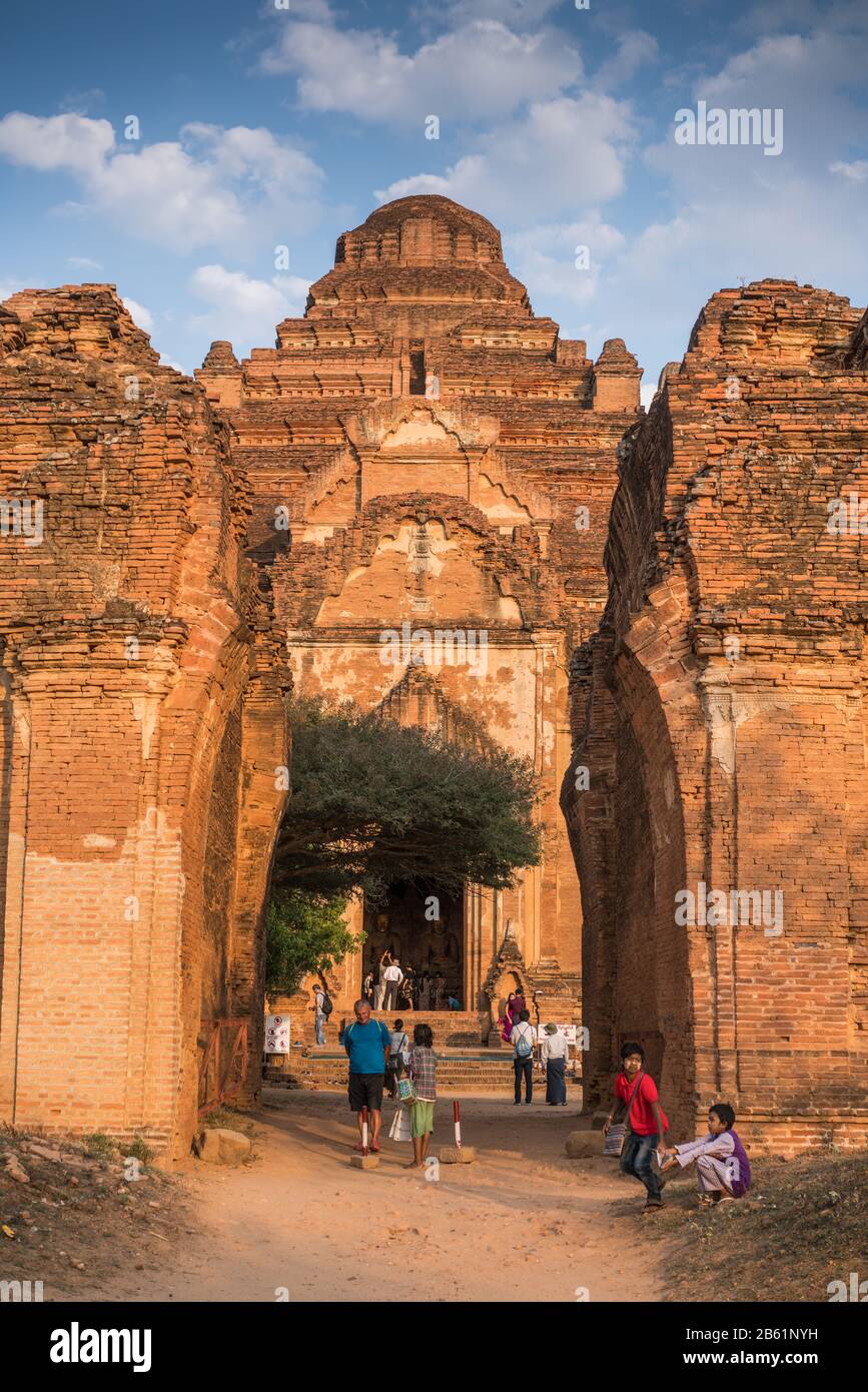 Tourists in the Dhammayan Gyi Temple, Bagan, Myanmar, Asia Stock Photo ...