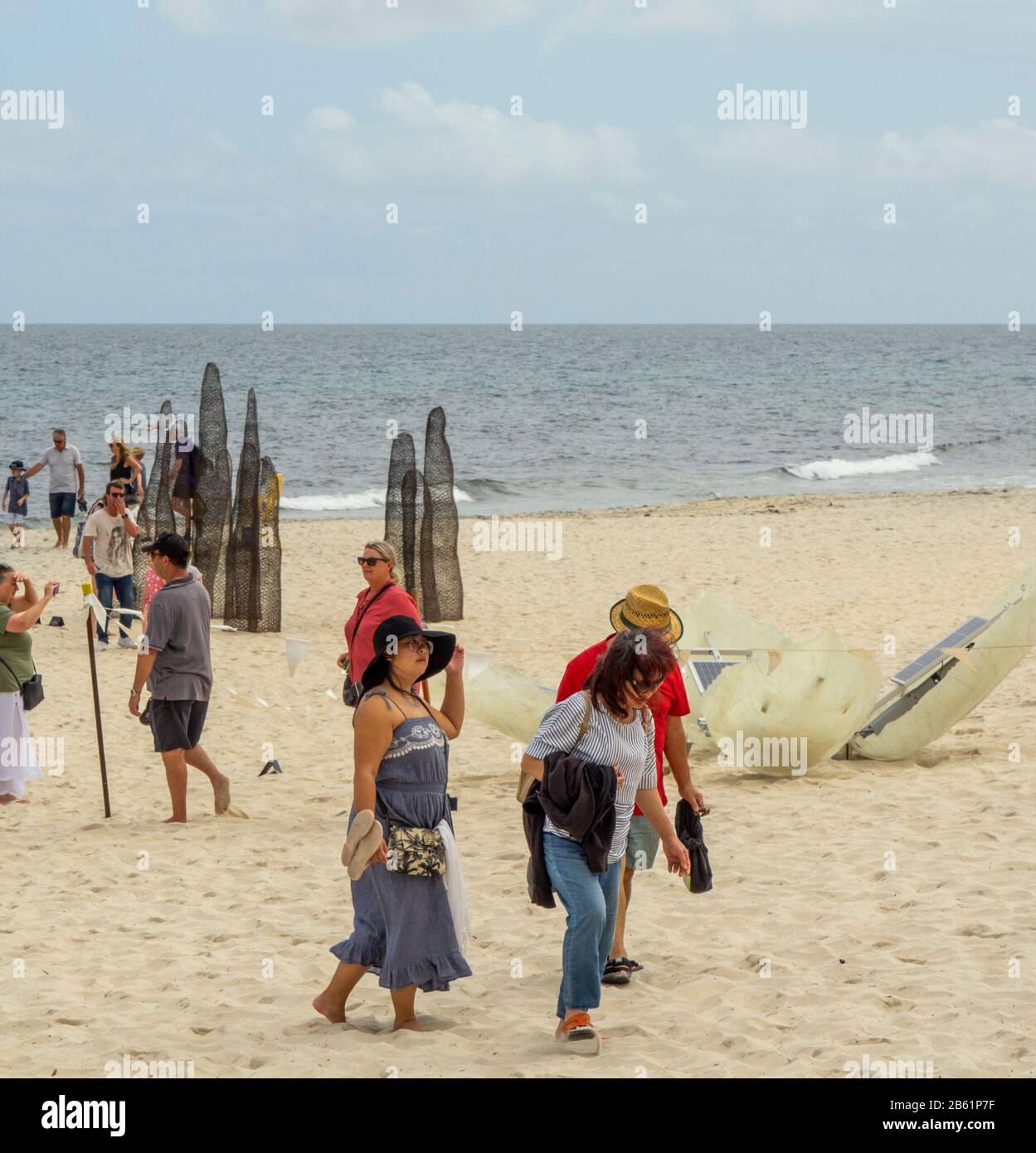 Sally stoneman sculptor artist hi-res stock photography and images - Alamy