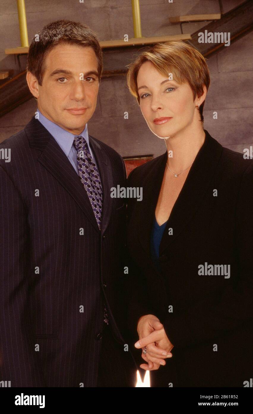 Tony danza kathleen quinlan family hi-res stock photography and images ...