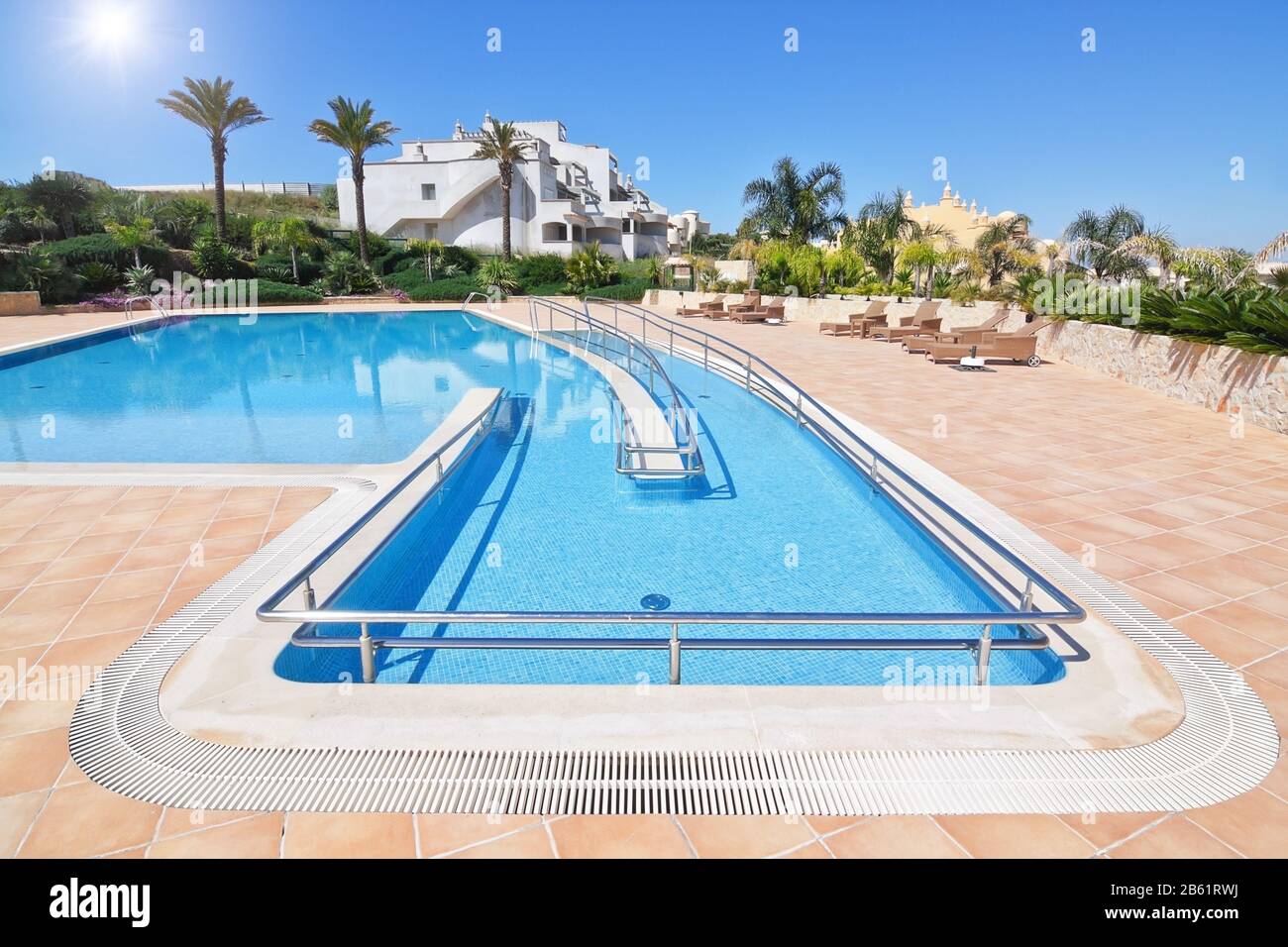 Design bed in swimming pool hi-res stock photography and images - Alamy