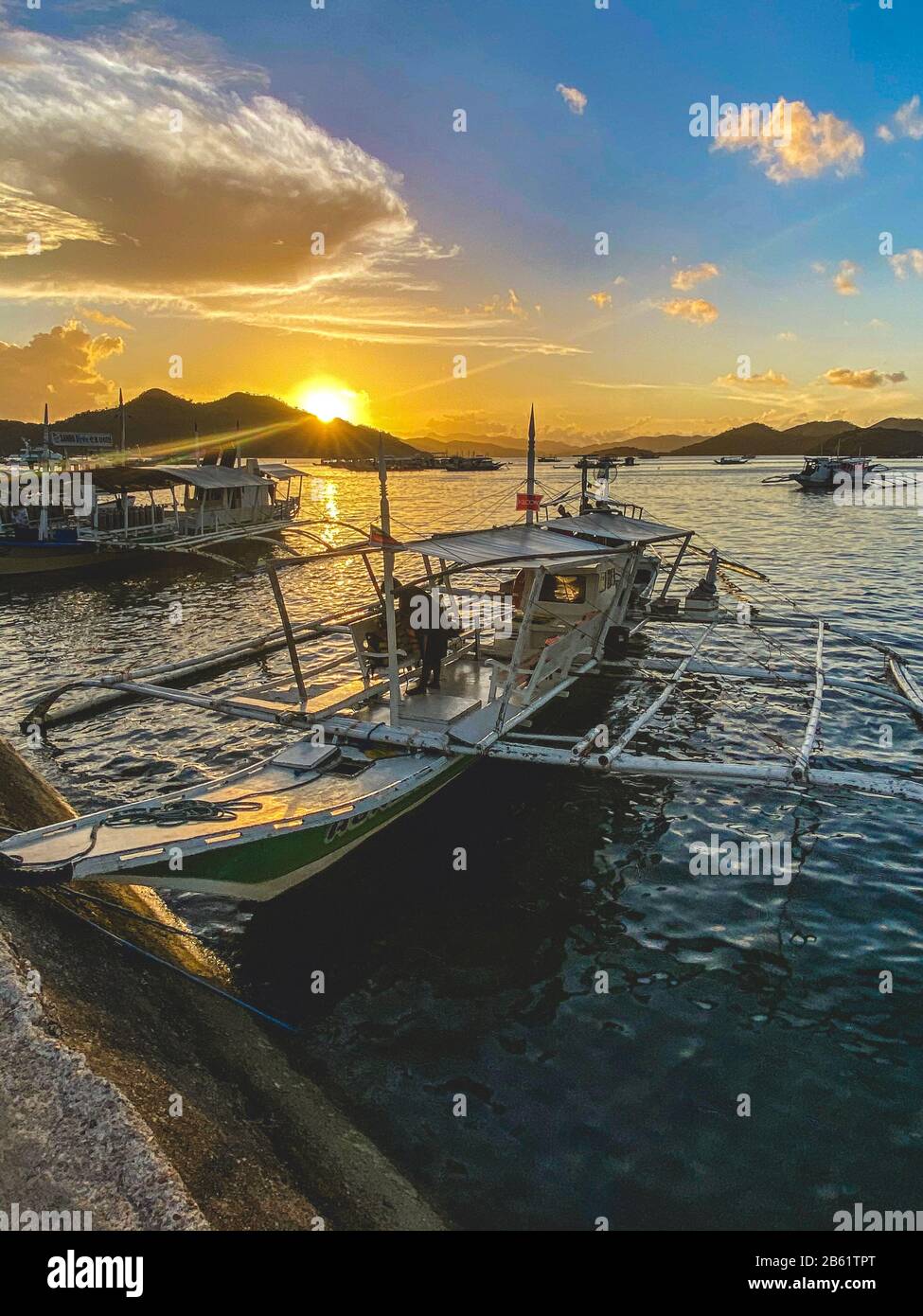 Paraw boat in Coron island in Palawan, Philippines Stock Photo - Alamy