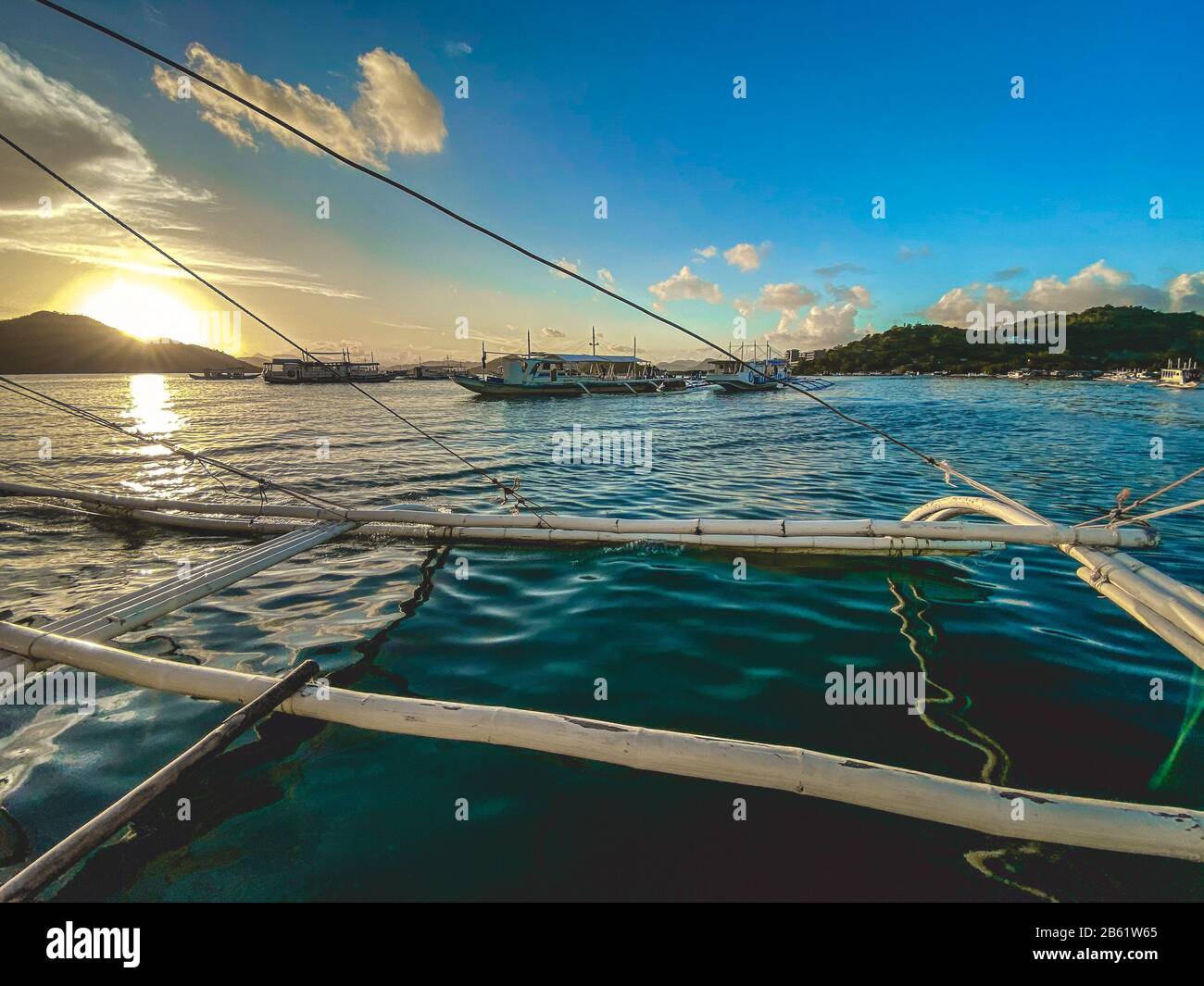 Paraw boat in Coron island in Palawan, Philippines Stock Photo - Alamy