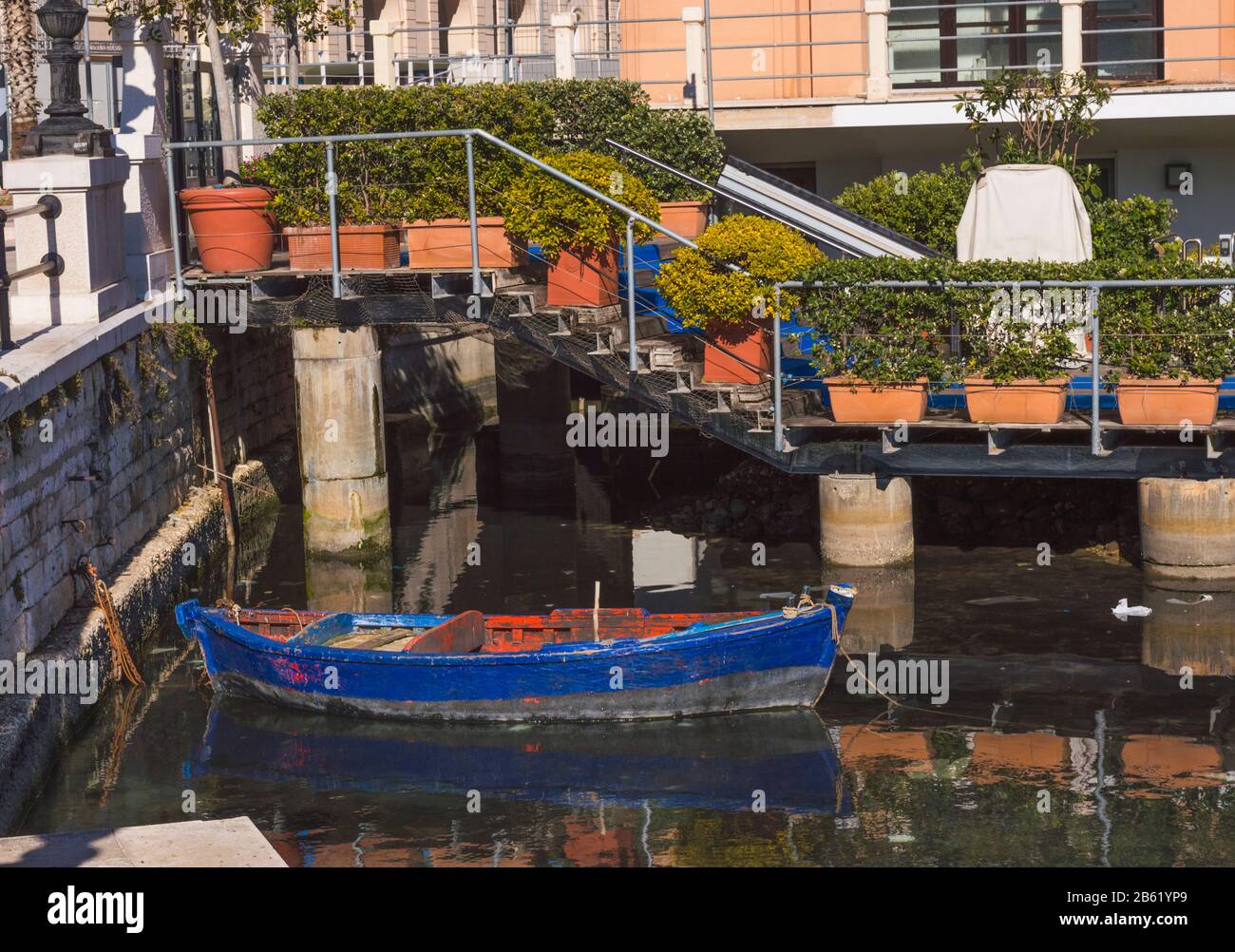 Rustic fishing boat hi-res stock photography and images - Alamy