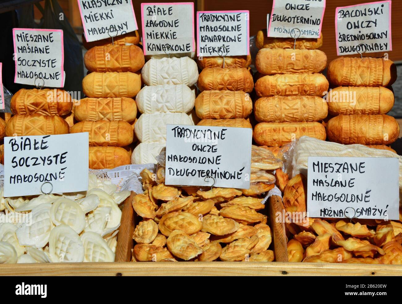 Traditional polish smoked cheese oscypek on stall in Zakopane Stock ...
