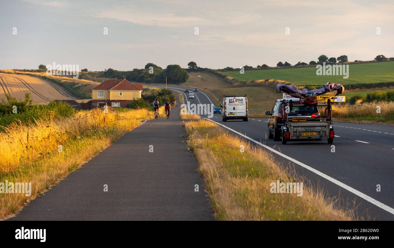 Segregated road space hi-res stock photography and images - Alamy