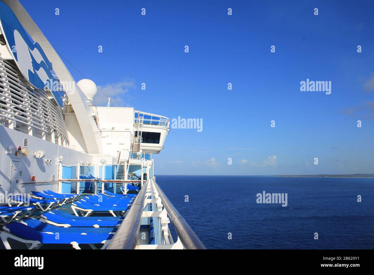 ELEUTHERA, BAHAMAS - FEBRUARY 9, 2014 : Crown Princess ship arrives to ...