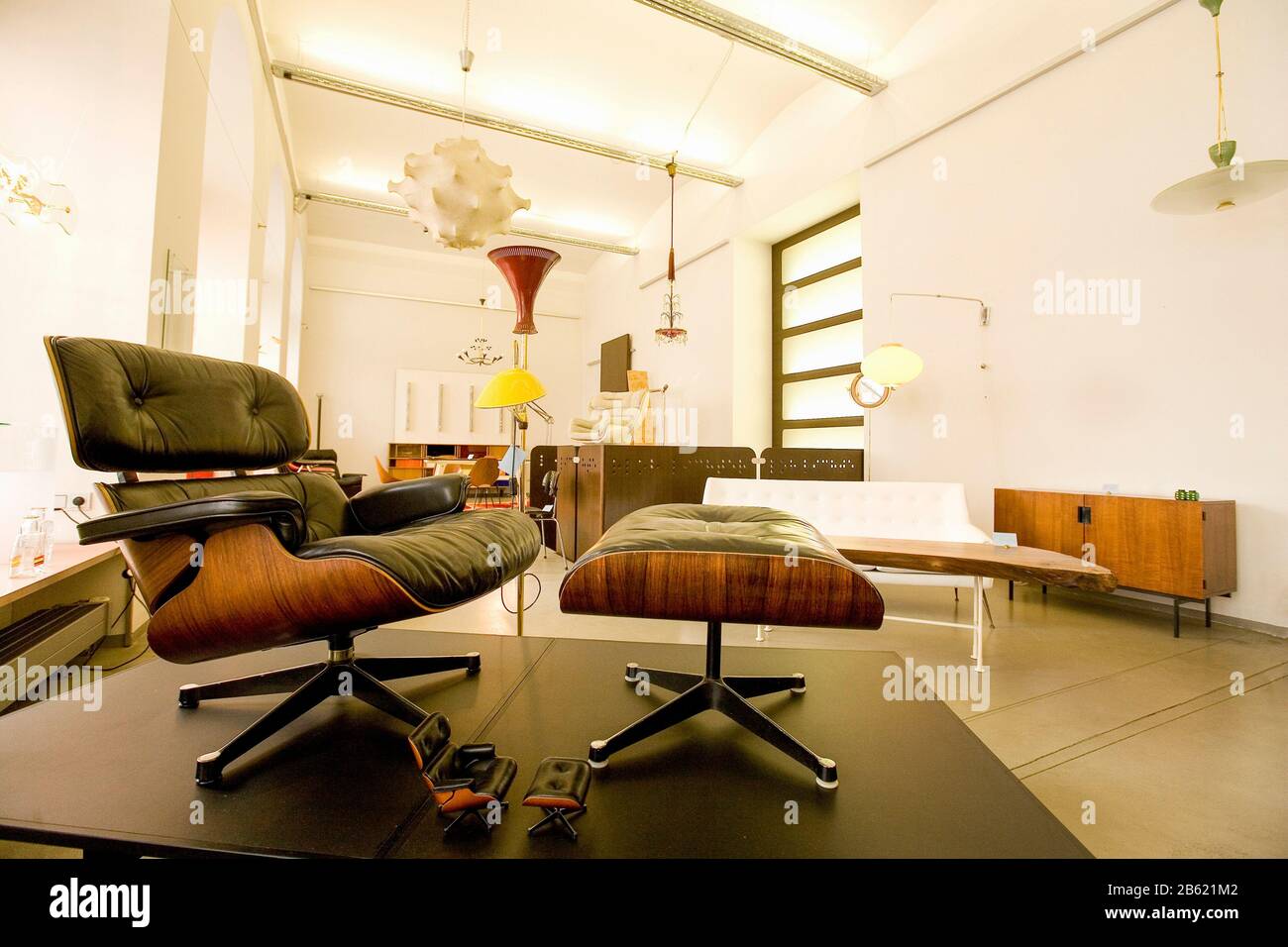 Charles eames chair hi-res stock photography and images - Alamy