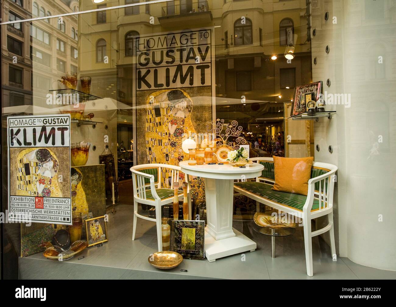 Gustav klimt vienna hi-res stock photography and images - Alamy