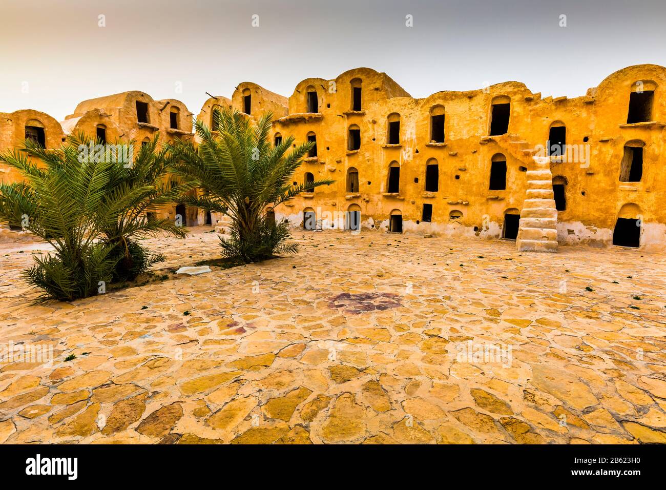 Multi level courtyard hi-res stock photography and images - Alamy