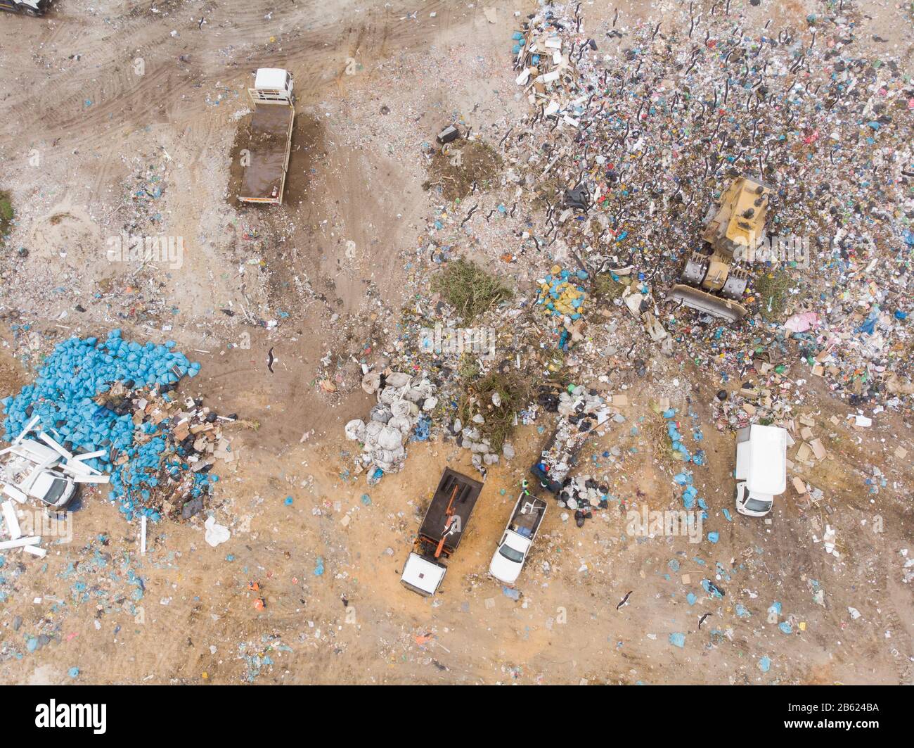 High angle view of rubbish piled on a landfill full of trash Stock ...