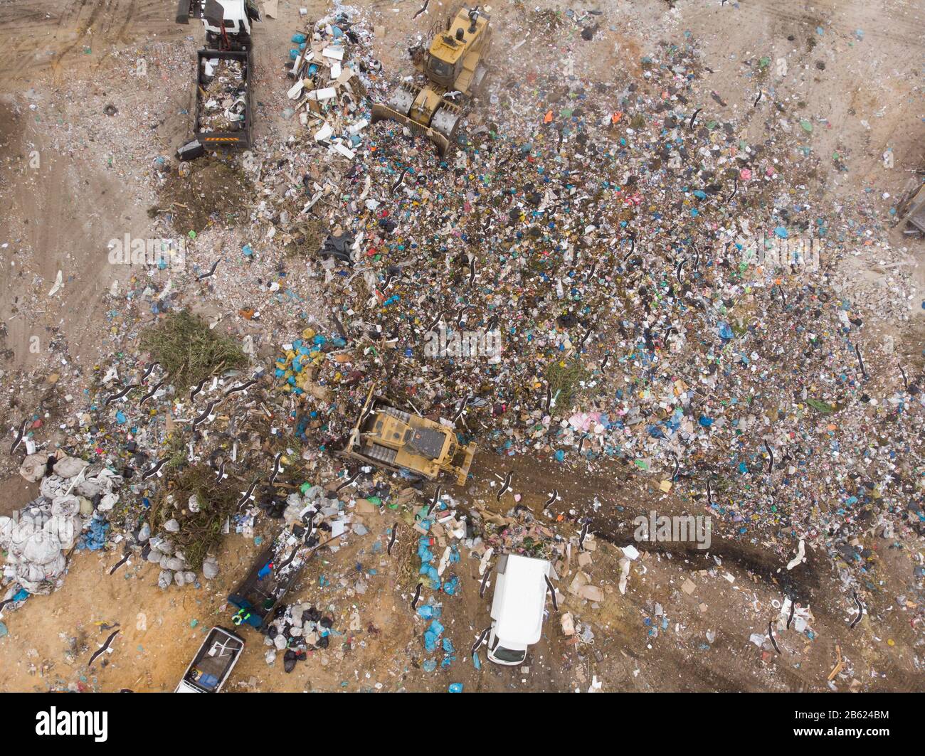 High angle view of rubbish piled on a landfill full of trash Stock ...