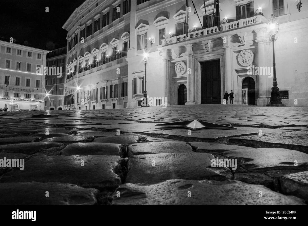 Rome during covd19 lock down: totally desert with no people around ...
