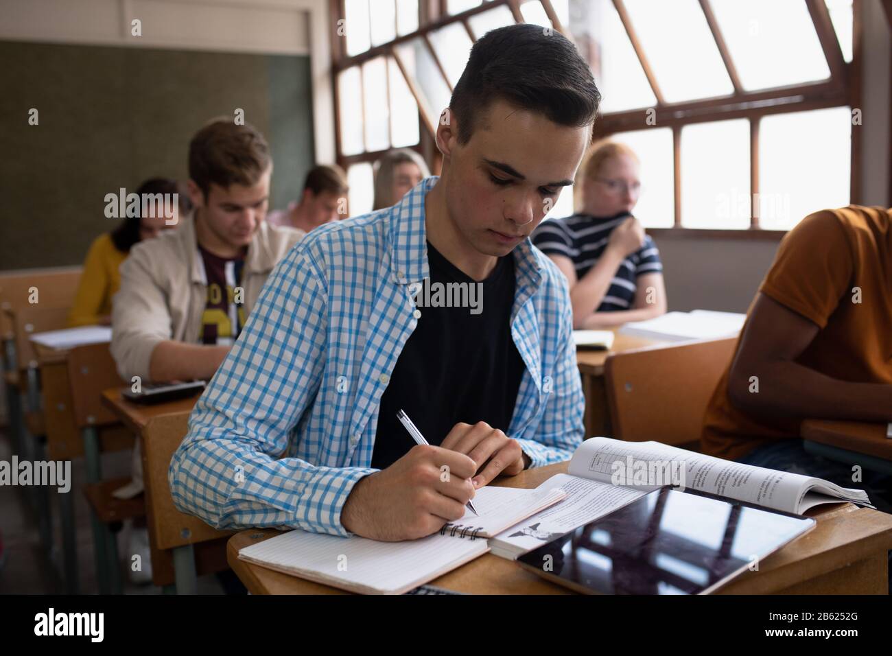 Z class hi-res stock photography and images - Alamy