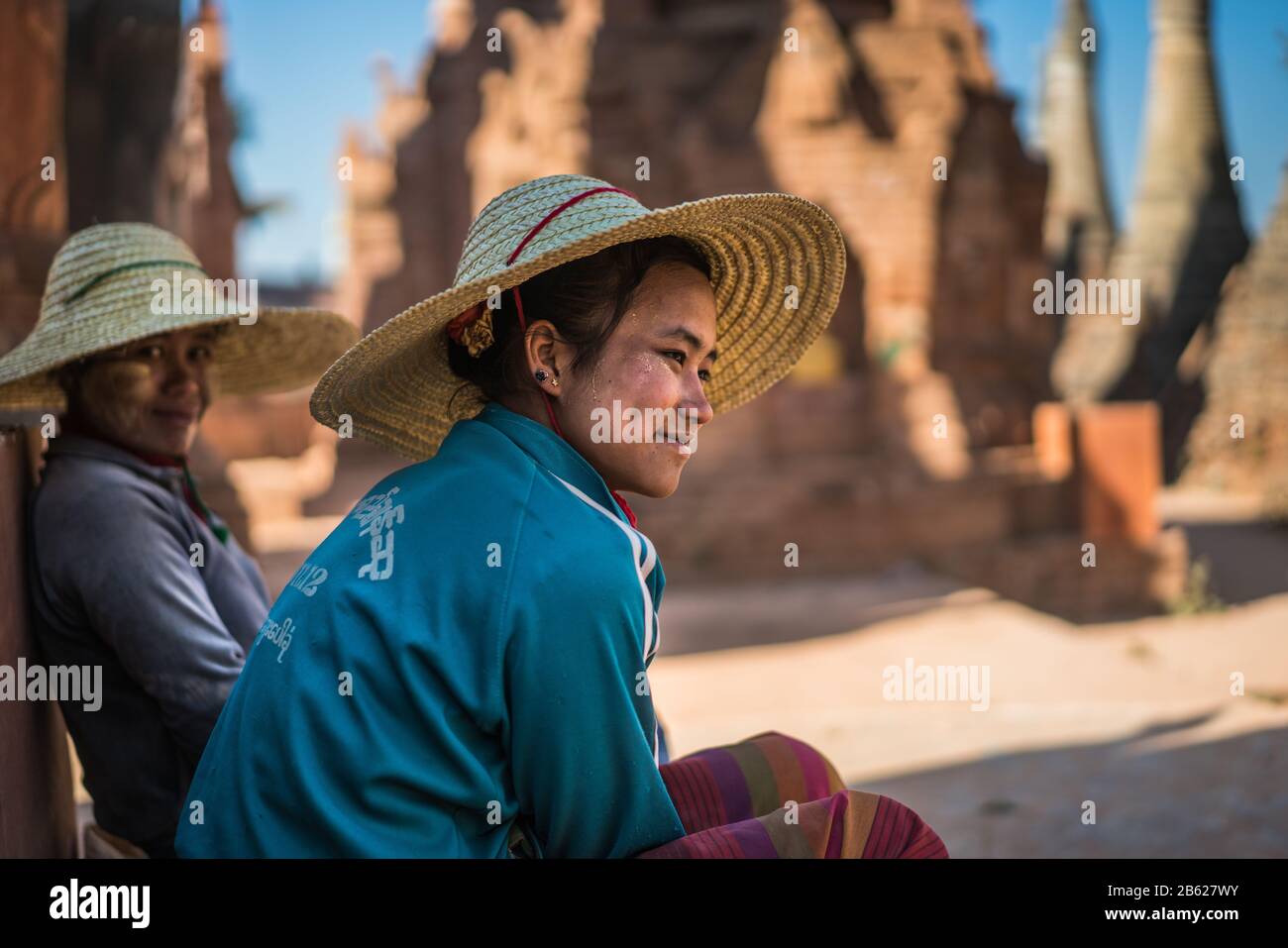 Shwe Inn Dein Pagoda, Inle lake, Myanmar, Asia Stock Photo - Alamy