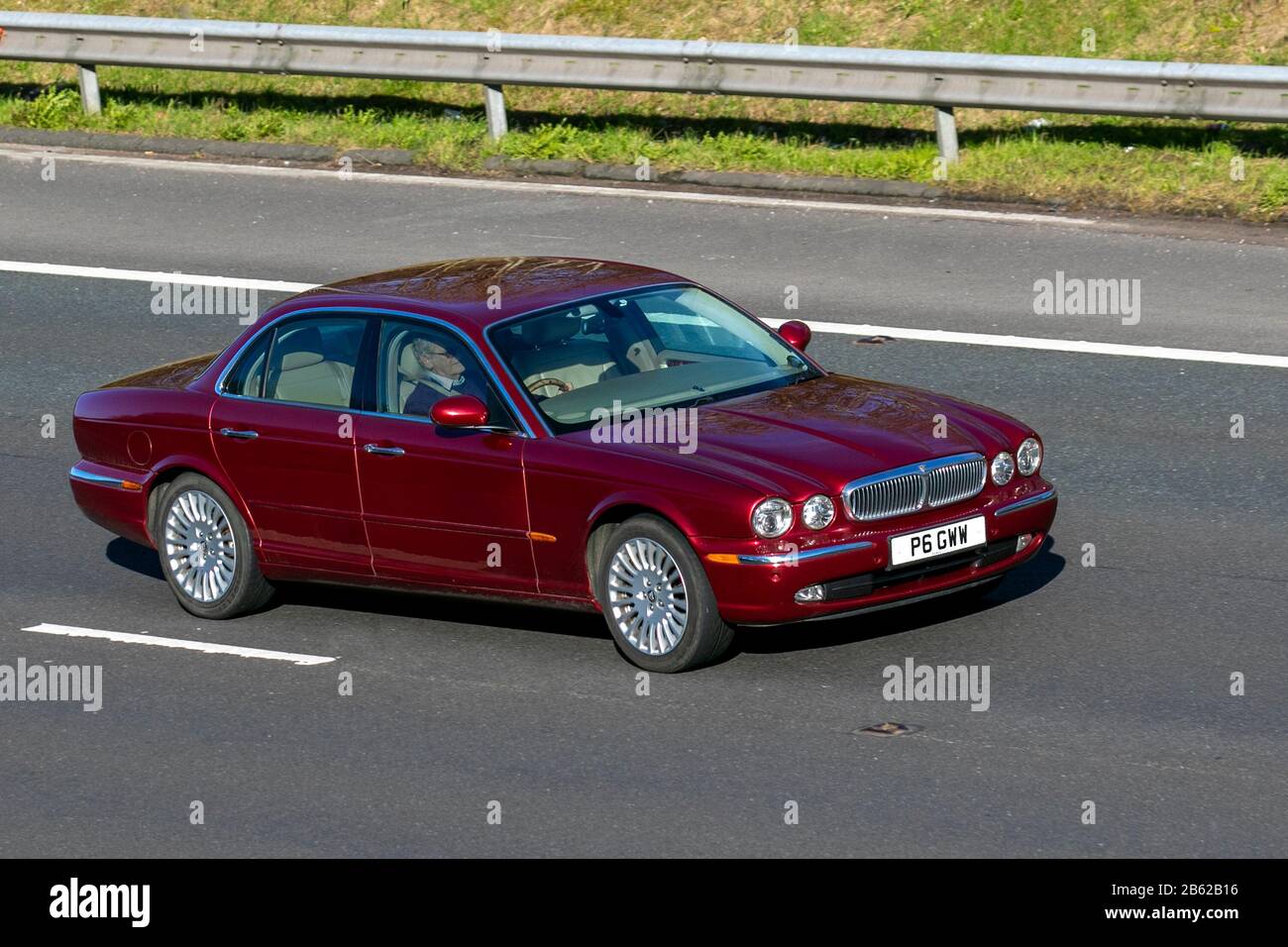 V8 red background hi-res stock photography and images - Alamy