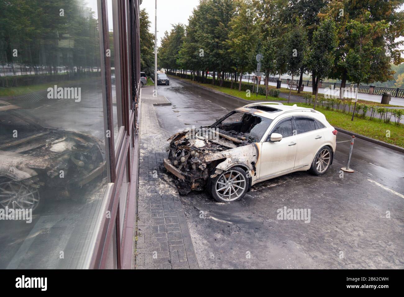 Car smoke bonnet hi-res stock photography and images - Alamy
