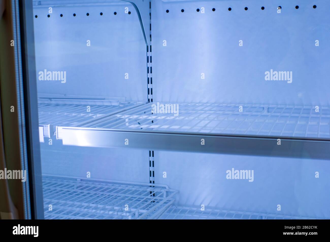 Empty out refrigerator hi-res stock photography and images - Alamy