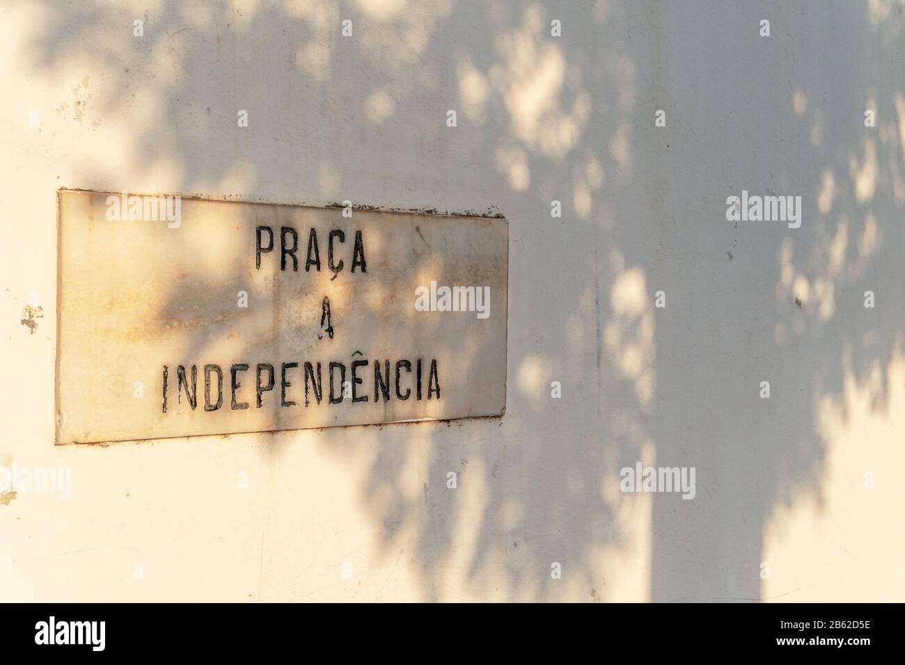 Praca a independencia what means Independance Square sign on the most ...
