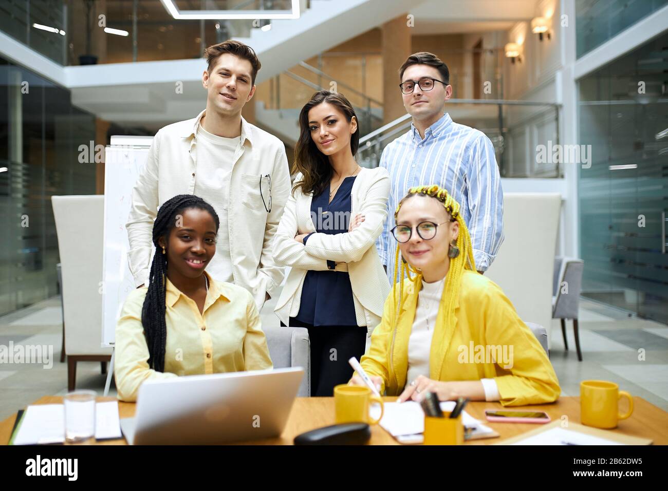 Many hands make light work hi-res stock photography and images - Alamy