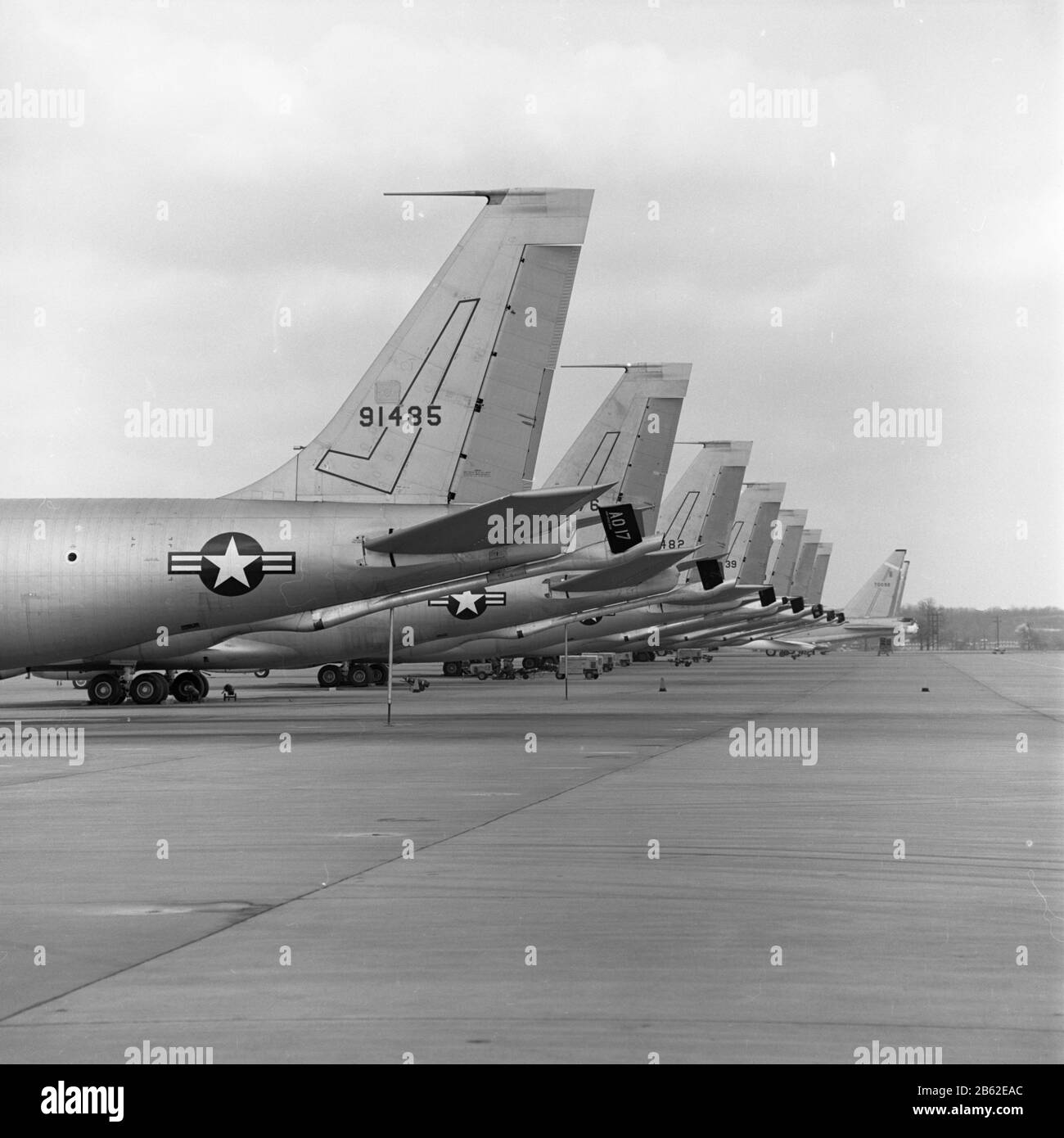 Boeing b 47 stratojet hi-res stock photography and images - Alamy