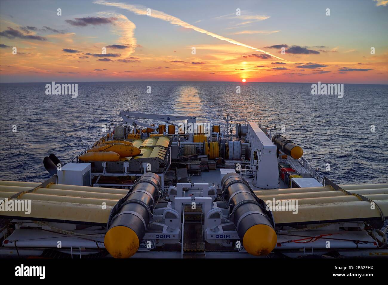 Seismic vessel hi-res stock photography and images - Alamy