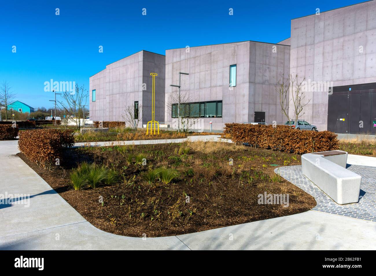 The garden, with the sculpture Pitchfork (Yellow) by Sir Michael Craig ...