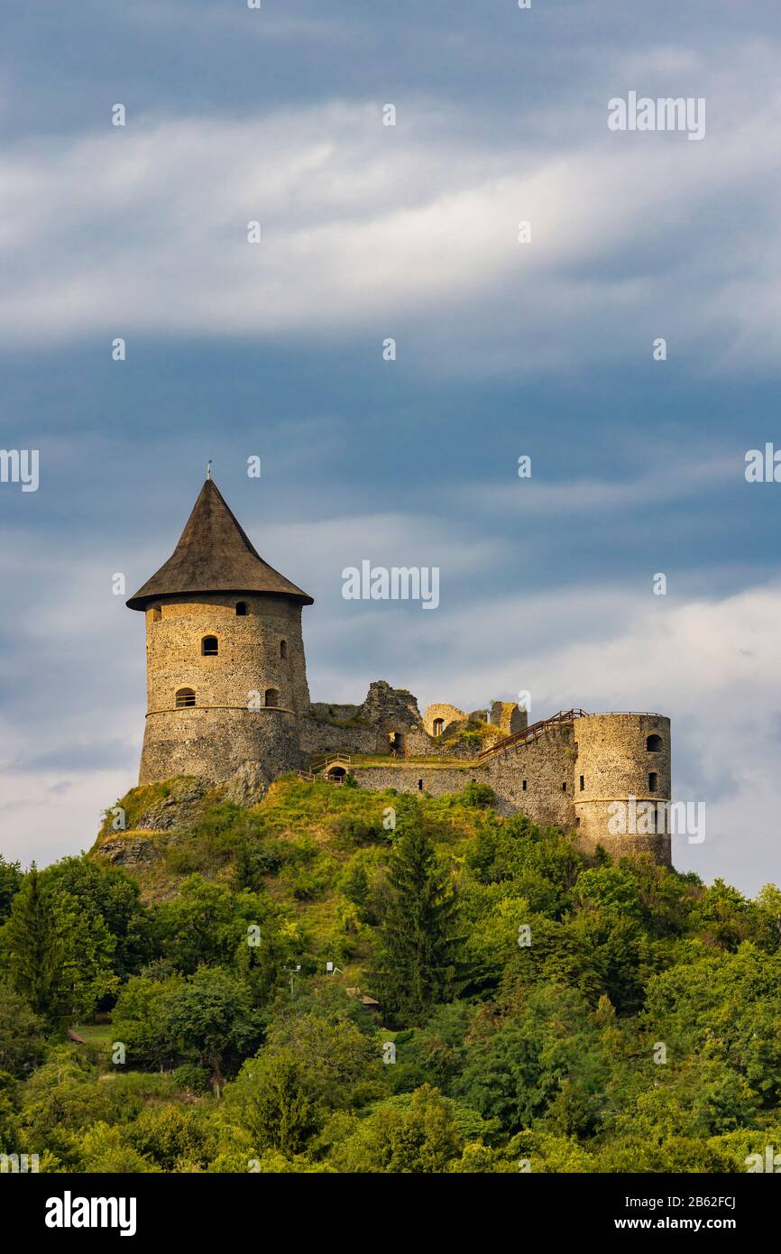 castle Somoska on Slovakia Hungarian border Stock Photo - Alamy