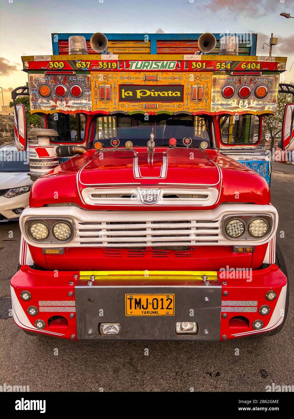 chiva bus in Cartagena, Colombia Stock Photo - Alamy
