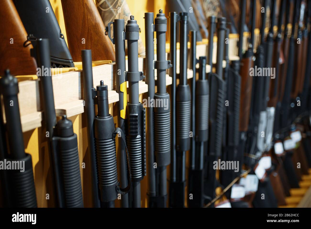 Row of rifles hi-res stock photography and images - Alamy