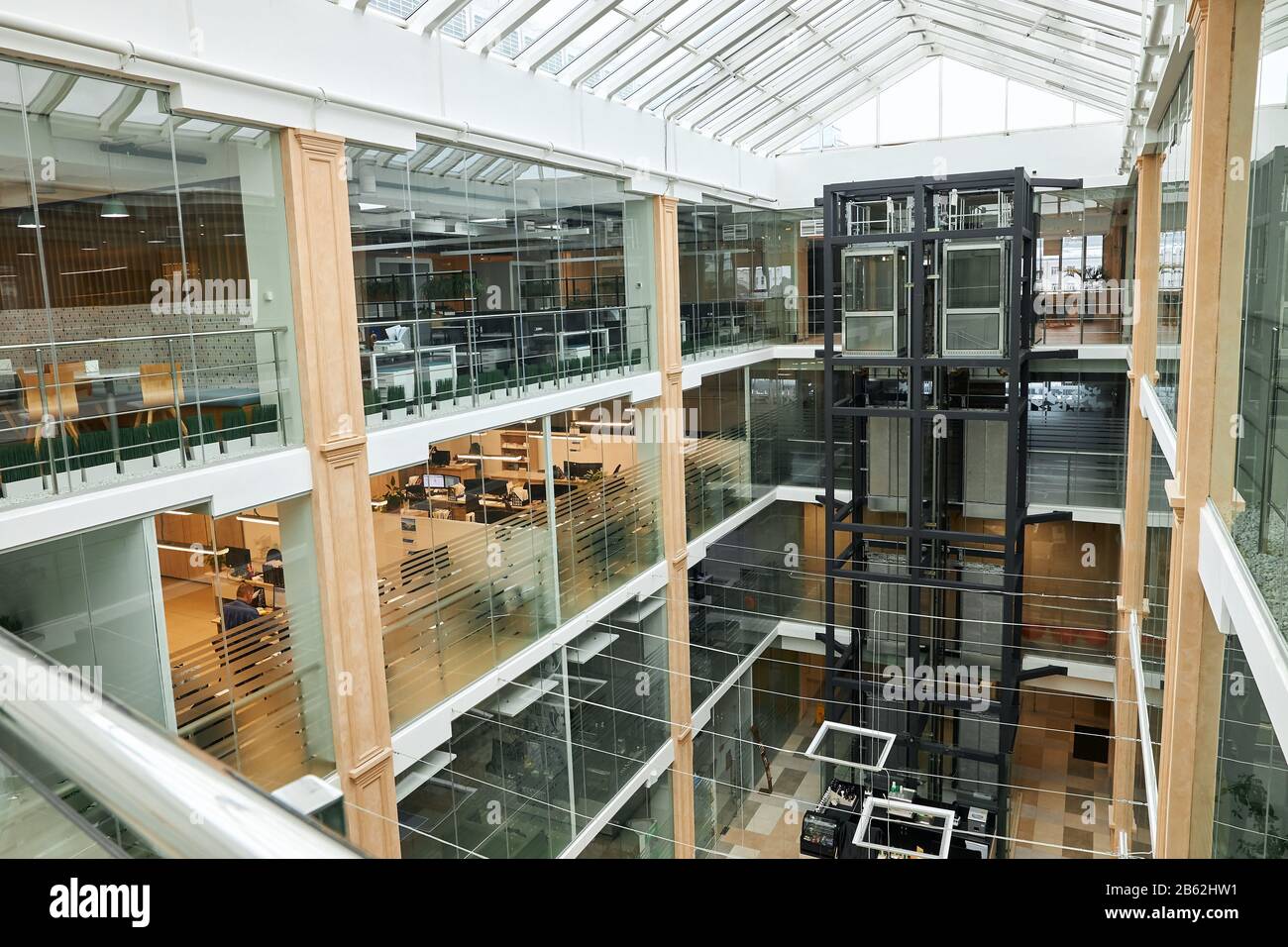 glass building. incredible glass construction. masterpiece of modern ...