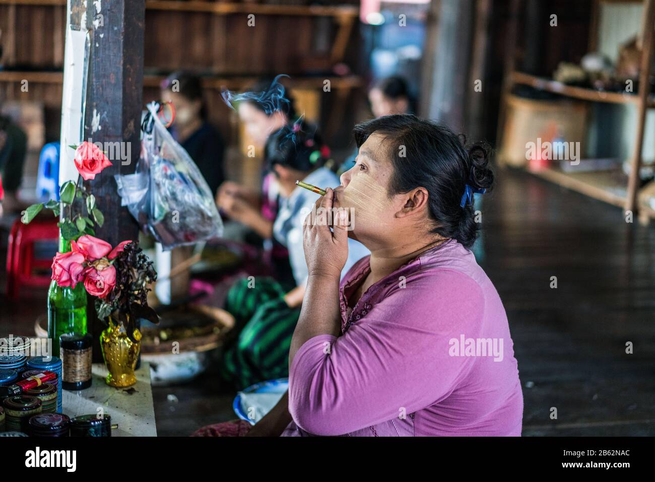 Handmade cigars, Inle lake, Myanmar, Asia Stock Photo - Alamy