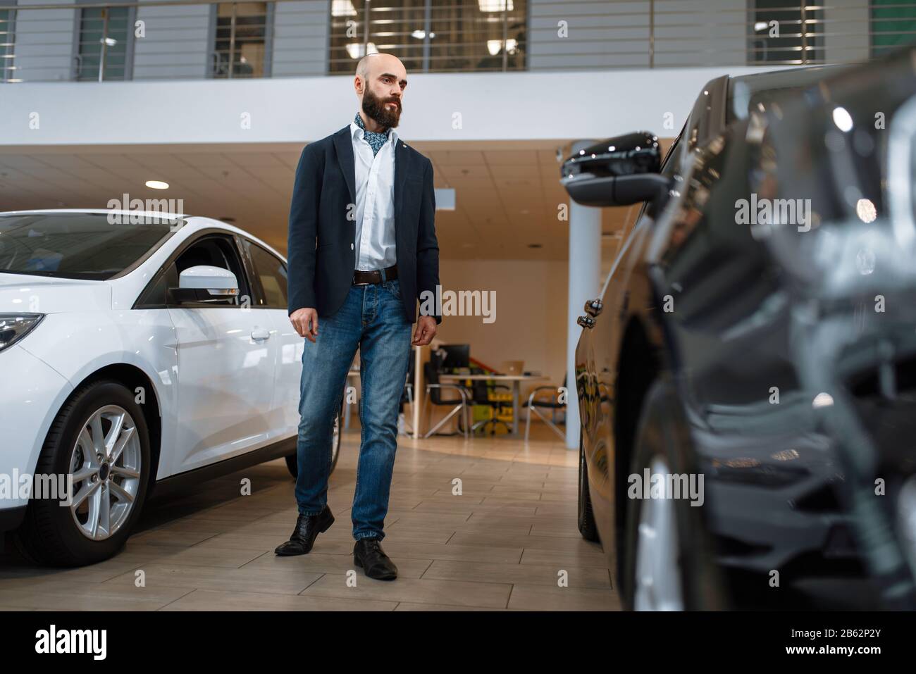 Car dealership retail businessman hi-res stock photography and images ...