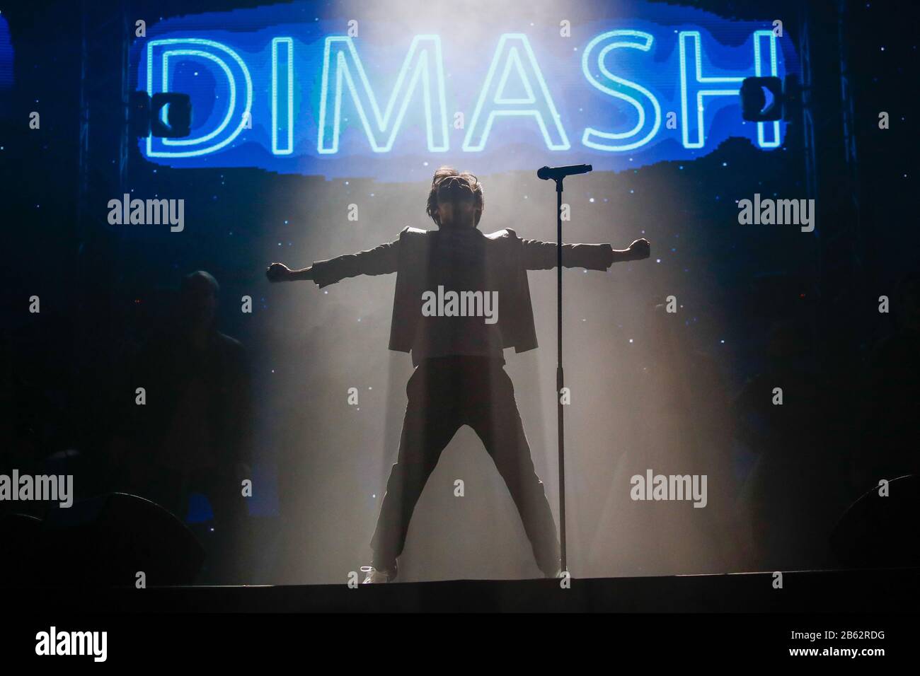 Stadium Concert High Resolution Stock Photography and Images - Alamy