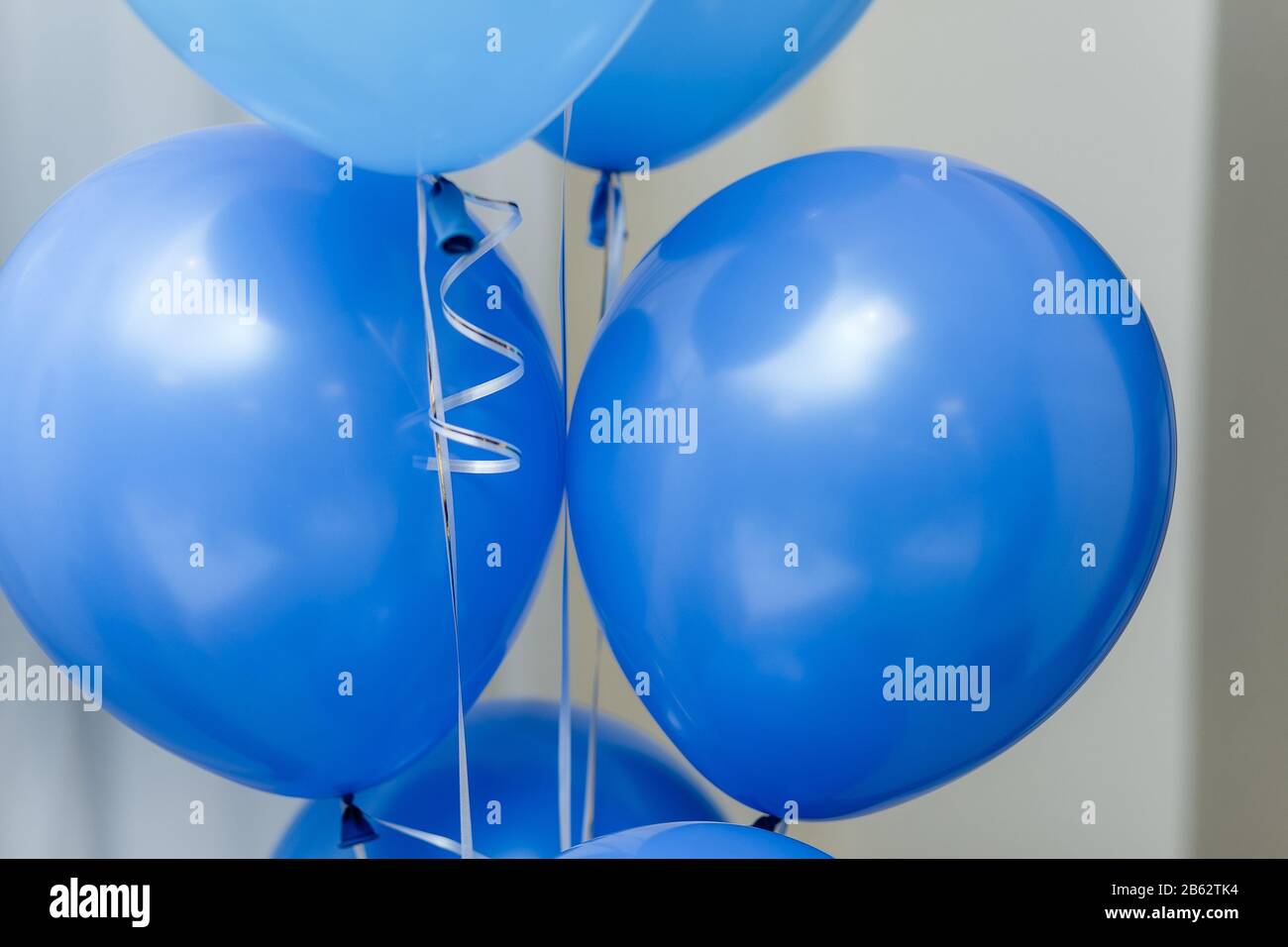 Blue balloons wedding close hi-res stock photography and images - Alamy