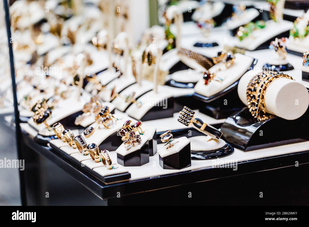 Luxury jewellery exhibition hi-res stock photography and images - Alamy