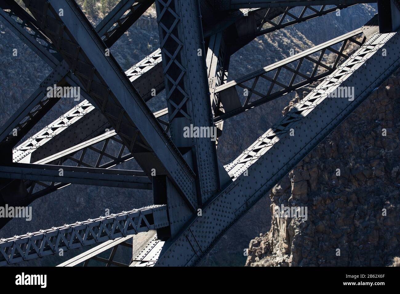 Steel lattice girder bridge hi-res stock photography and images - Alamy