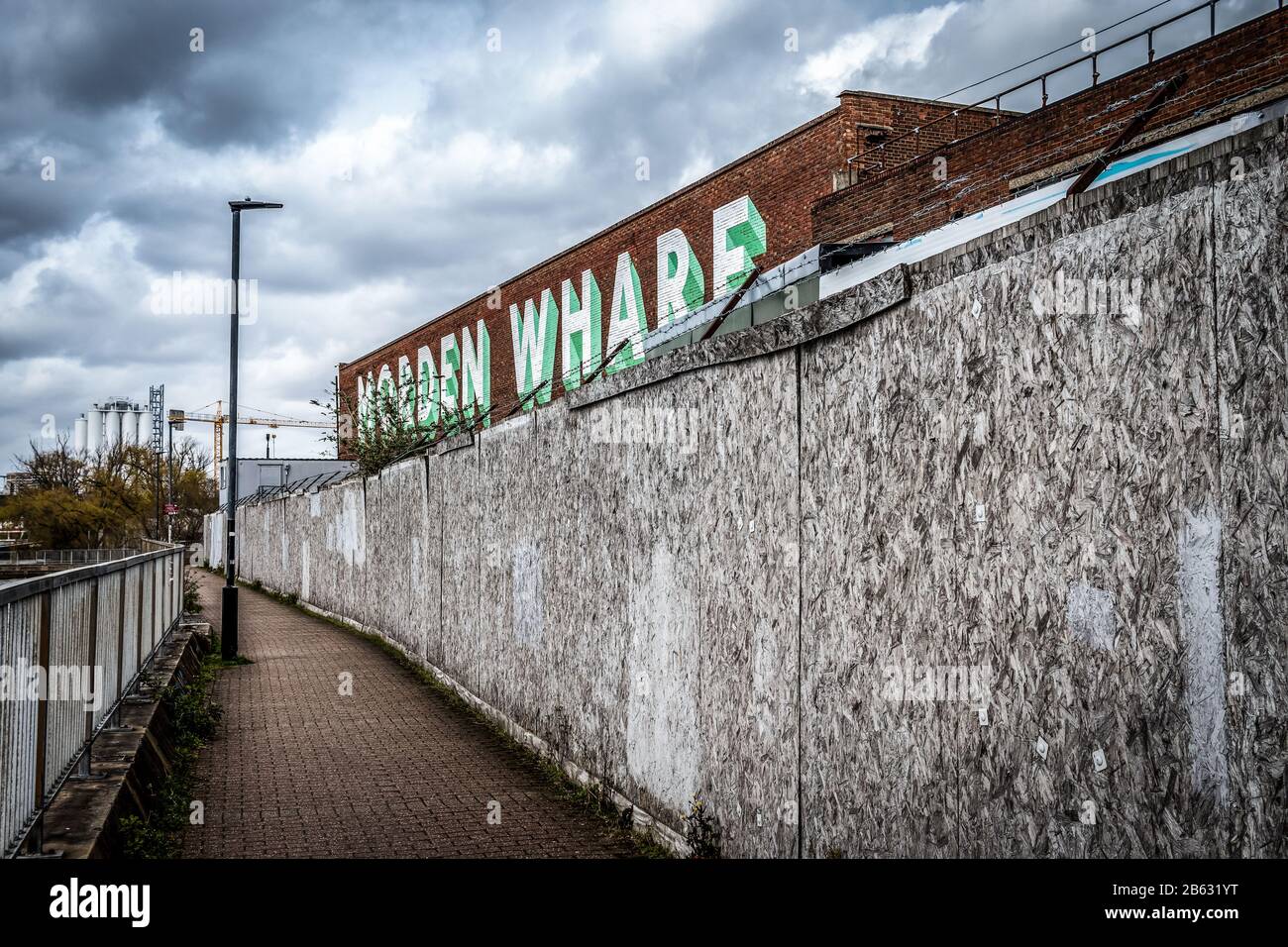 Morden wharf hi-res stock photography and images - Alamy